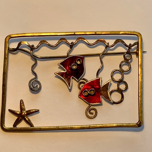 Hand Crafted | Jewelry | Vintage Swimming Fish Pin | Poshmark